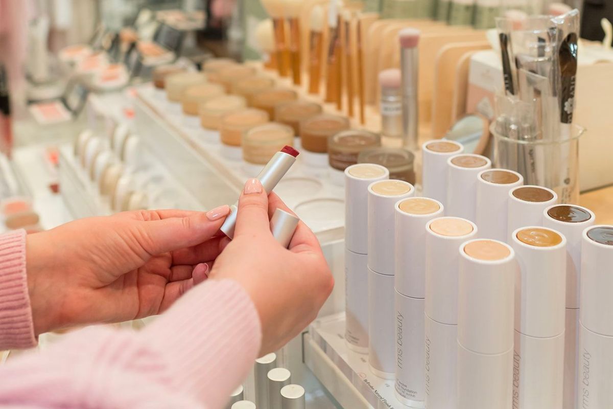 Making the Switch to Natural Makeup – janegee